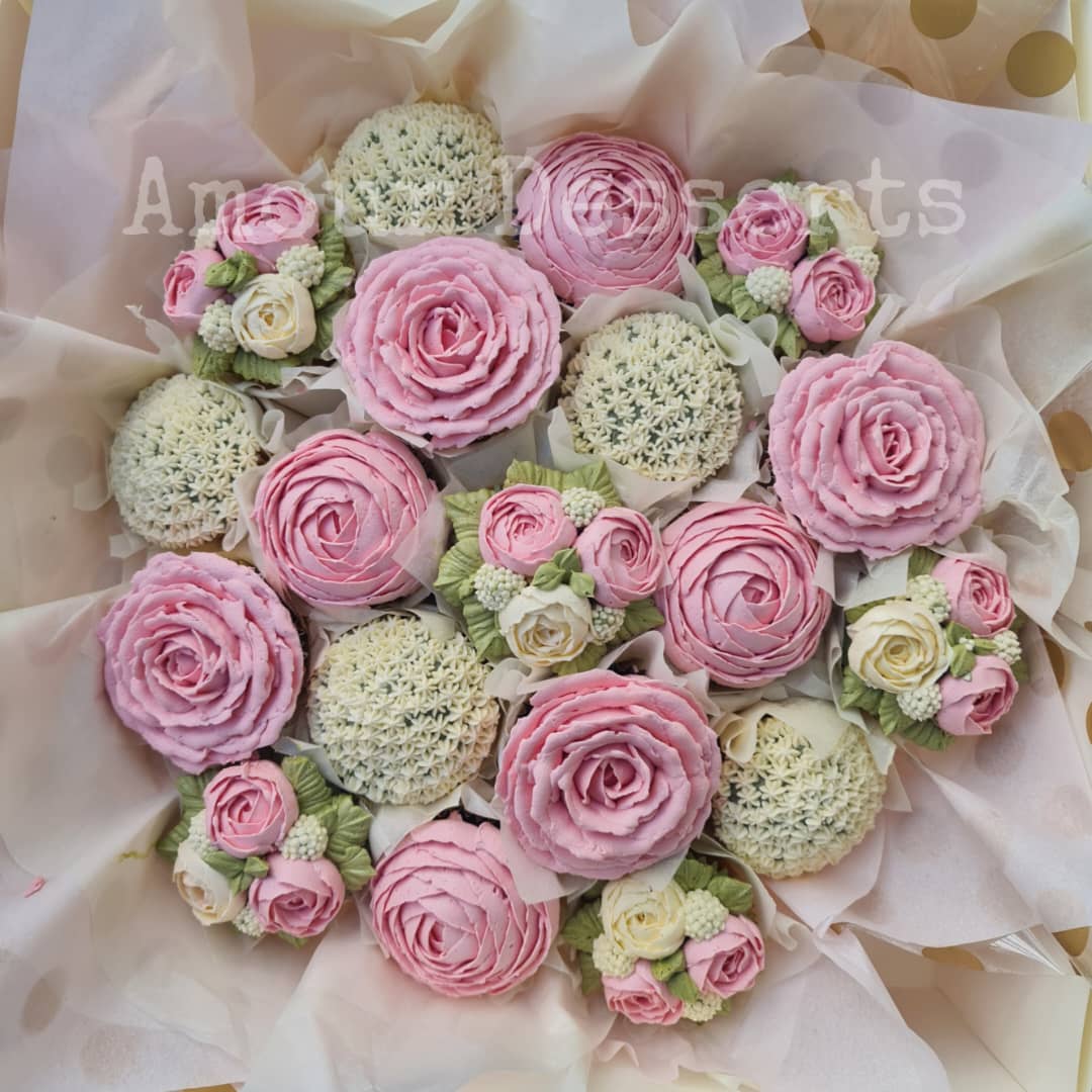 Melbourne Mooncake Delivery | Authentic & Handmade | Amour Desserts